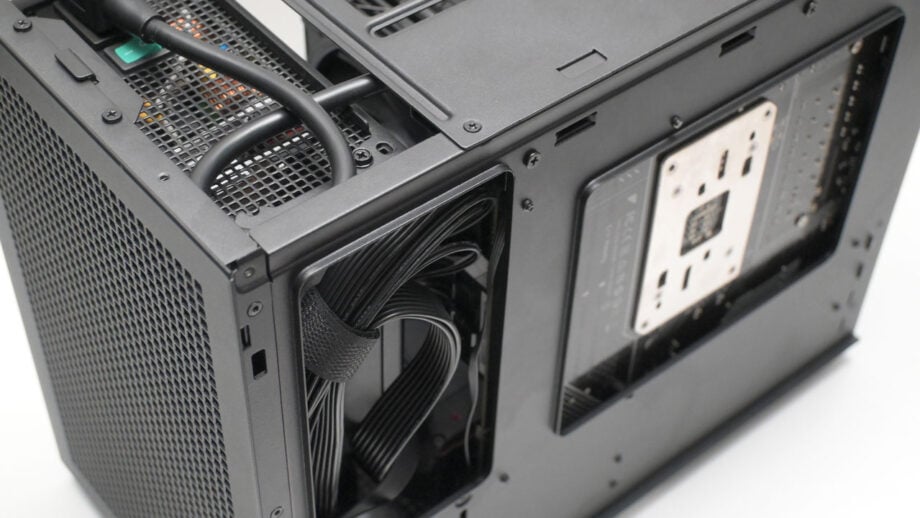 DeepCool CH160 PLUS Case Review