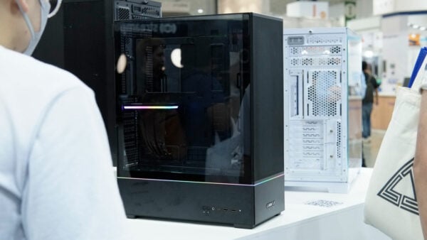 LIAN LI Unveils SUP 01 Concept and 011 Series Cases at COMPUTEX