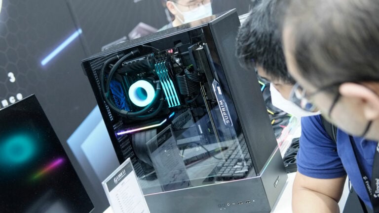 LIAN LI Unveils SUP 01 Concept and 011 Series Cases at COMPUTEX