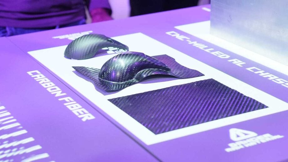 ASUS Shows off 'Carbon Fiber' ROG Harpe Ace Extreme Mouse