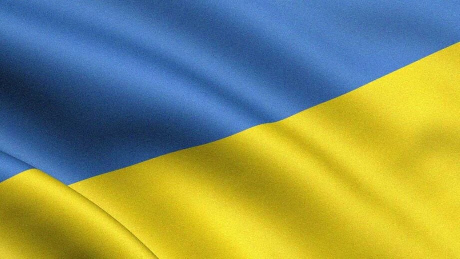 3 Ways to Use GCash on the MRT-3